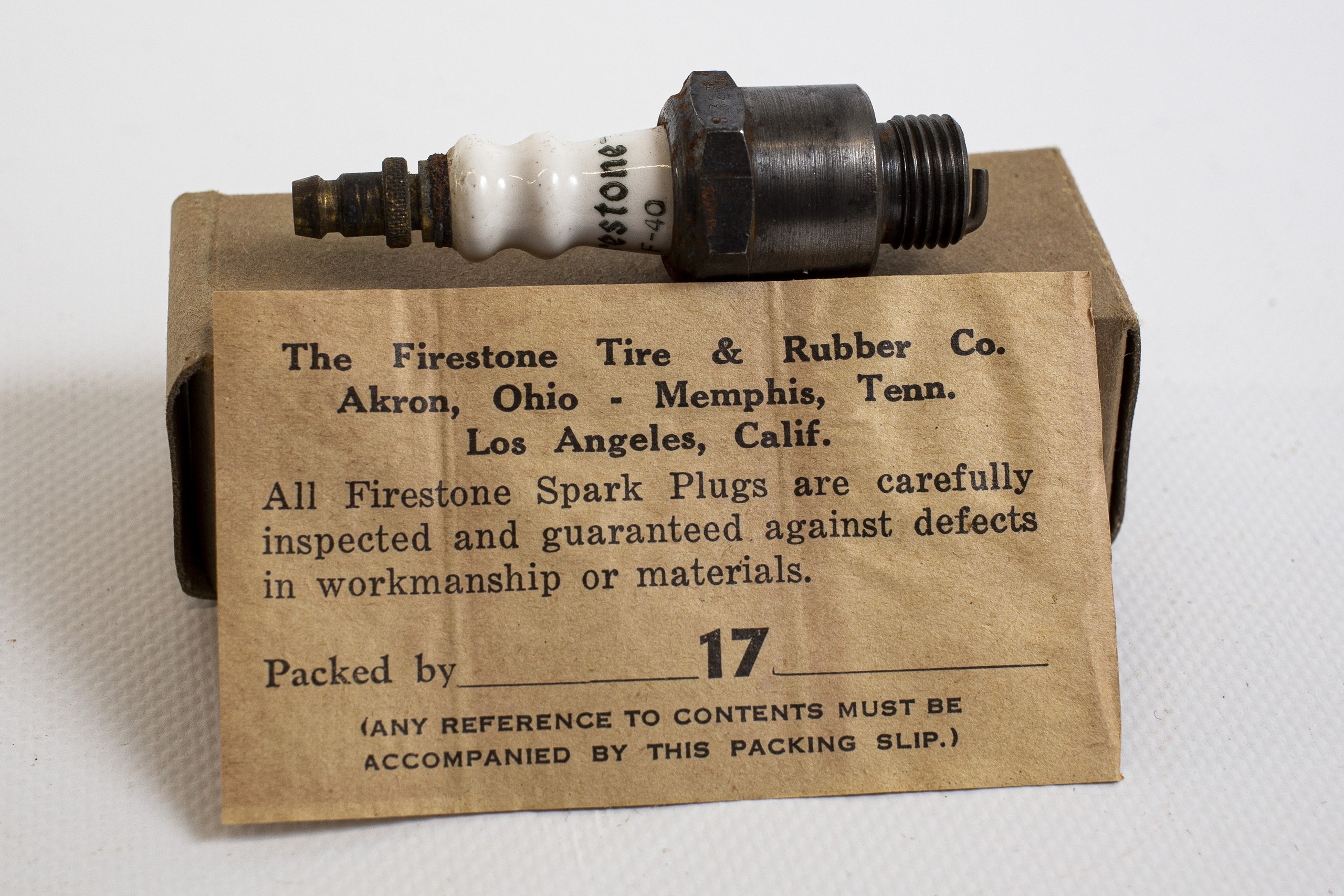 NOS PLUG SPARK FIRESTONE F-40 - HMKSHOP - Depot Moane